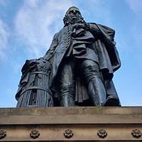 Talking Statues - An Edinburgh History Tour